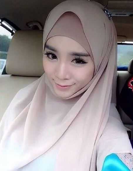 Mungkin Ada Yang Tak Tahu, 6 Selebriti Malaysia Ini Telah Memeluk Agama ...