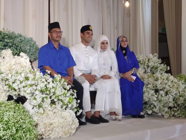 Datuk A.Aida Sah Jadi Isteri Ariff Aziz