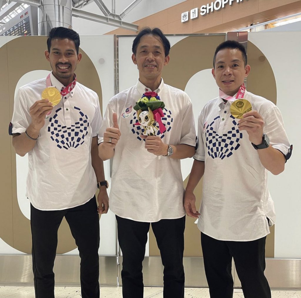 “Hanya Kawan, Lagipun I’m A Fan Of Anak-Anak Sidek,” - Individu Muat ...