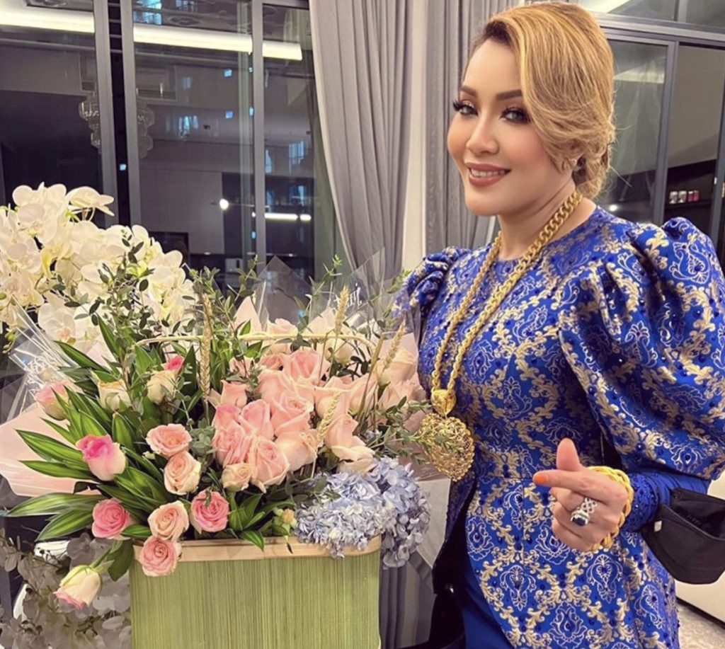 “Kalau Tak Tunjuk Kereta Empat Lima, Emas Berkilo-Kilo...,” - Ifa ...