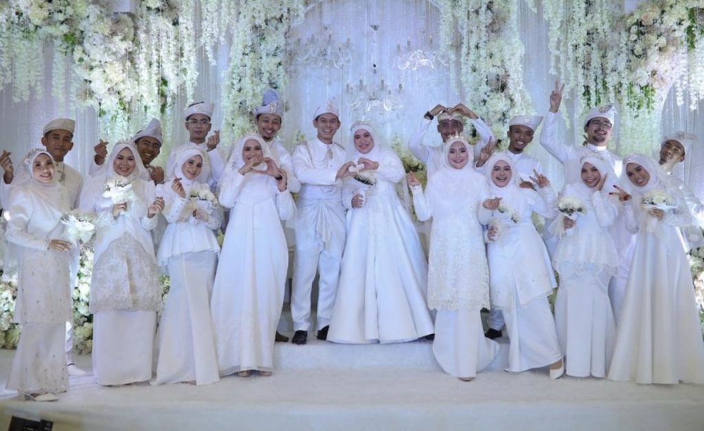 Foto Majlis Resepsi Kedua Mira Filzah, Bertemakan Warna Biru Lembut Ala ...