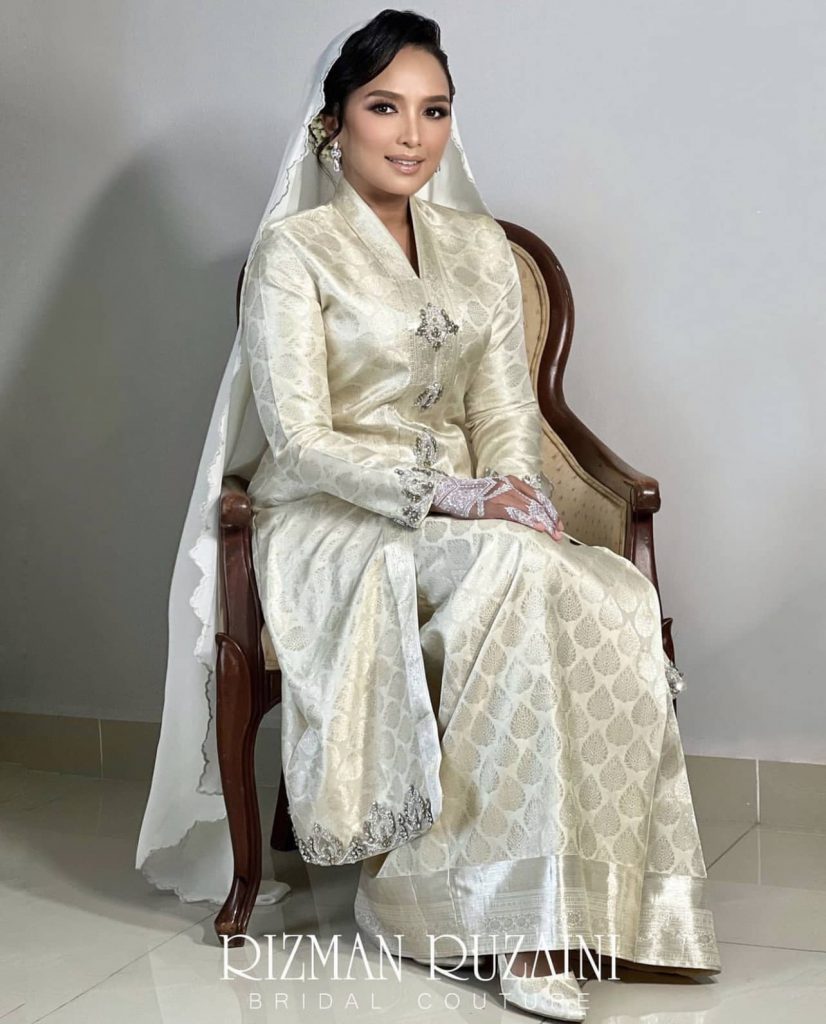 “Majlis Diadakan Secara Kecil-Kecilan Sahaja Kerana…,” - Jelaskan Sebab ...