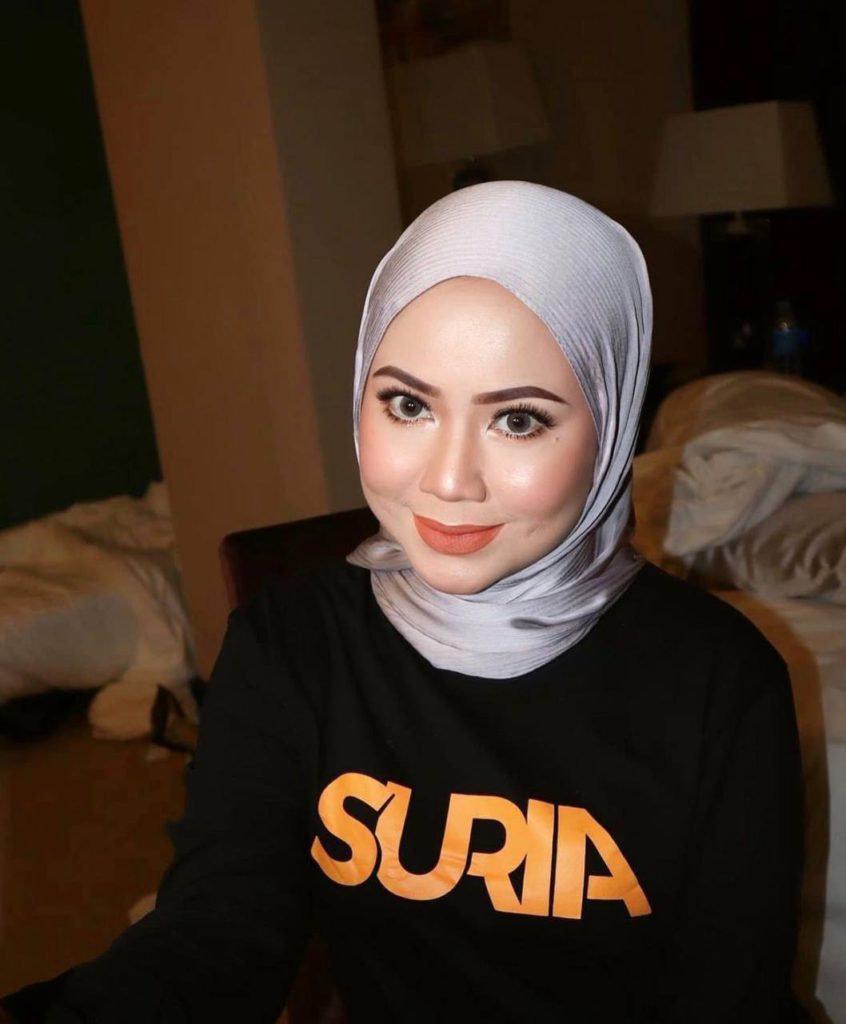 “Kalau Asyik Fikir Pasal Orang, Sampai Mati Pun Tak Ke Mana,” - ‘Dj Syok Sendiri’? Cik Piah Dah ...