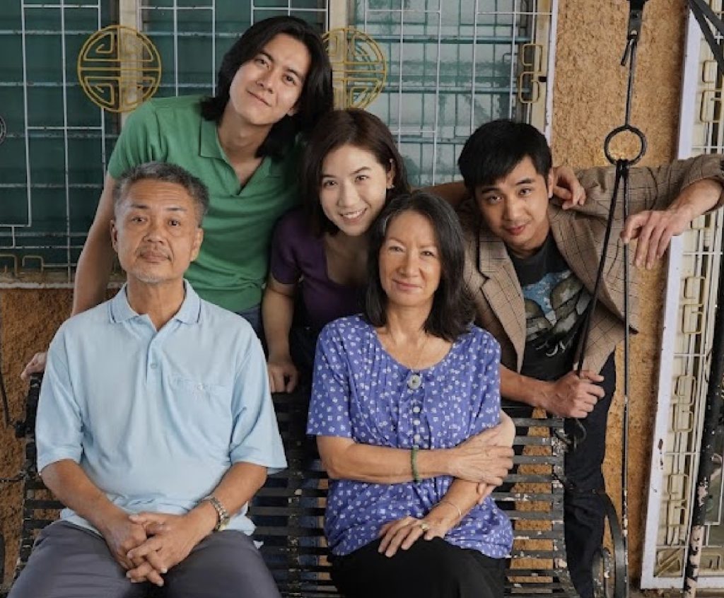 Gandingkan Chew Kin Wah & Susan Lankaster, Tunku Mona Riza Sahut ...