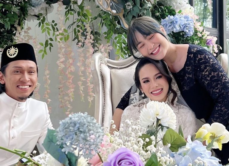 “Semoga Kekal Sampai Syurga,” - Rakan Artis Annie Mosha Selamat Nikah ...