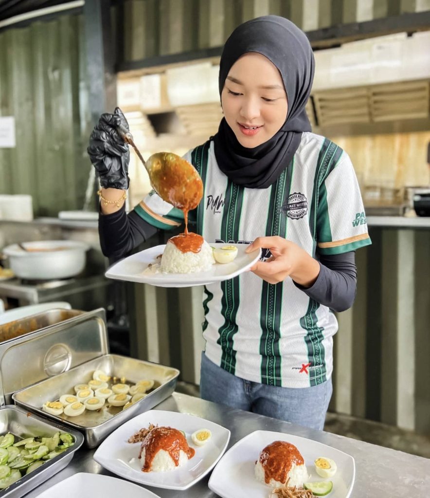 Pak Mat Western Cafe Dituduh Menipu, “Gilalah Nasi Lemak RM0.90 sen.”