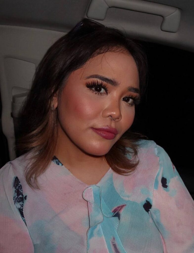 “Nak Tunjuk Dah Kurus Kot…?” - Sambut Anniversary, Baju Seksi Norreen ...
