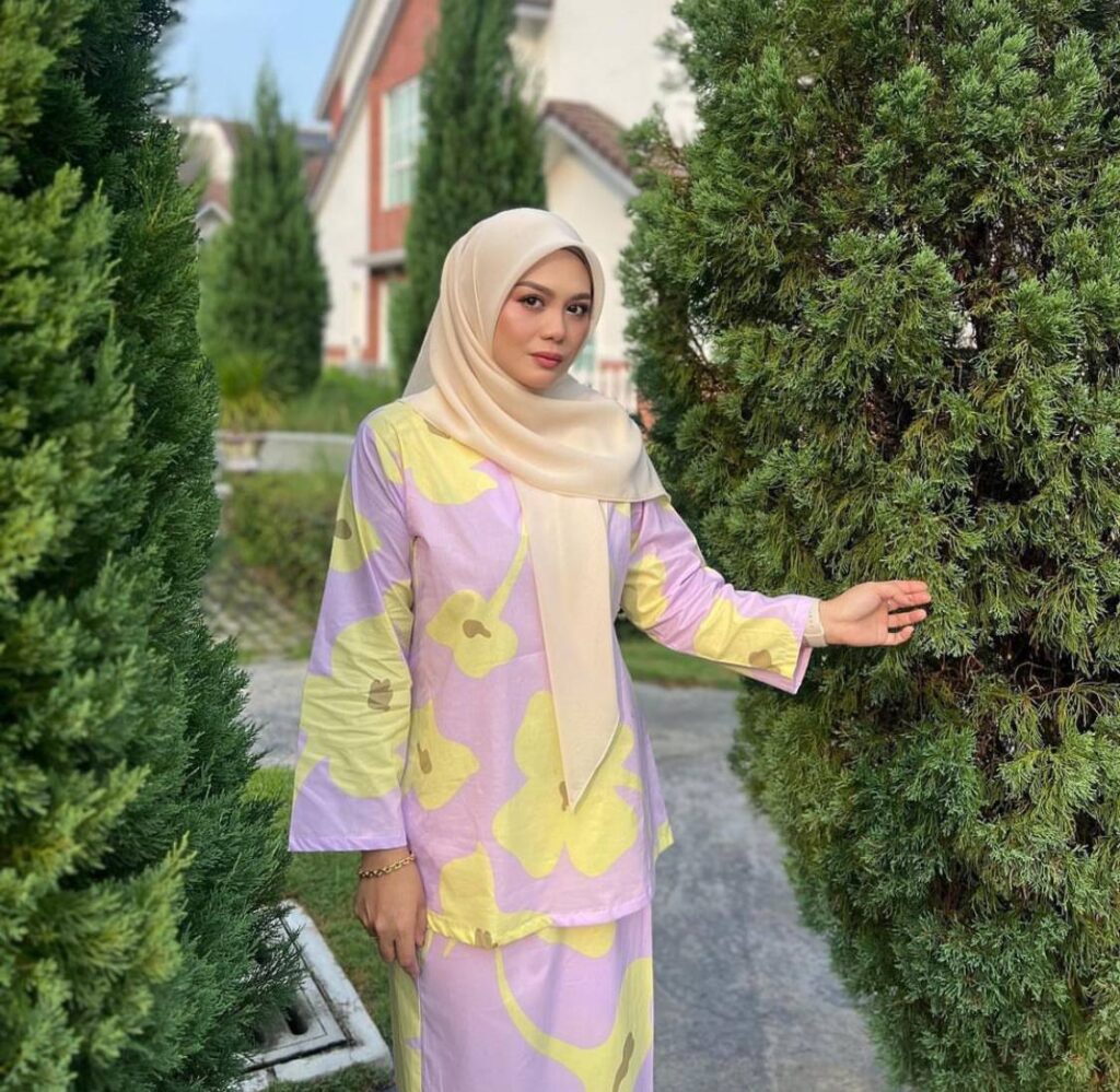 “Jadi Askar Sebarkan Kebenaran,” - Zulin Aziz Gesa Influencer Bersuara ...