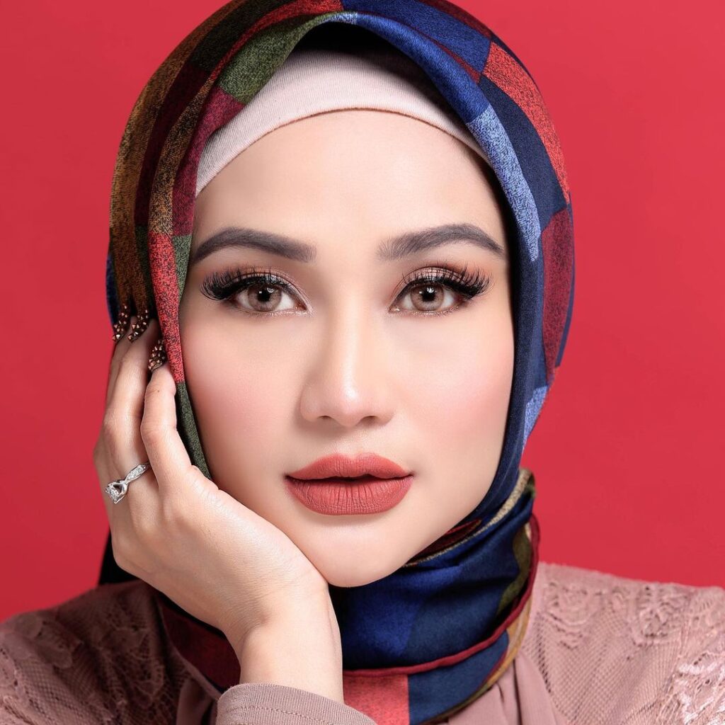 "Berhenti Aniaya Orang! Tak Ada Duit Cari Kerja HALAL" - Wawa Zainal ...