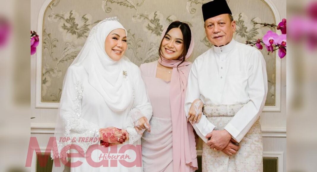 Foto Majlis Resepsi Kedua Mira Filzah, Bertemakan Warna Biru Lembut Ala ...