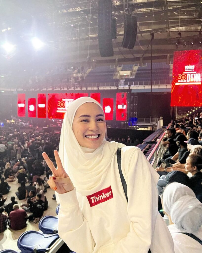 “Saya Harap Allah SWT Dapat Terus Beri Petunjuk.." - Eleena Sui