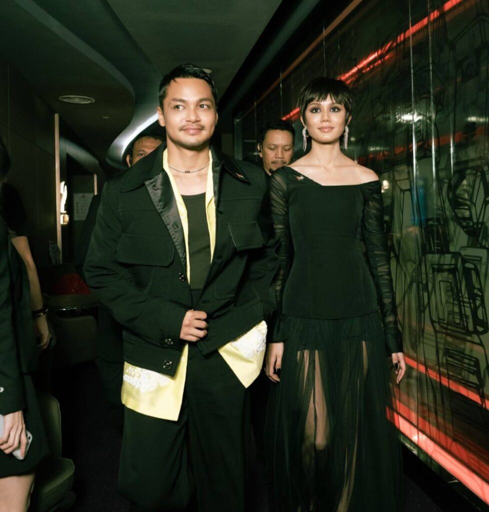 “Cinta Ini Akan Sentiasa Abadi Buat Kamu,” - Jadi Tempat Bersandar, Ini ...