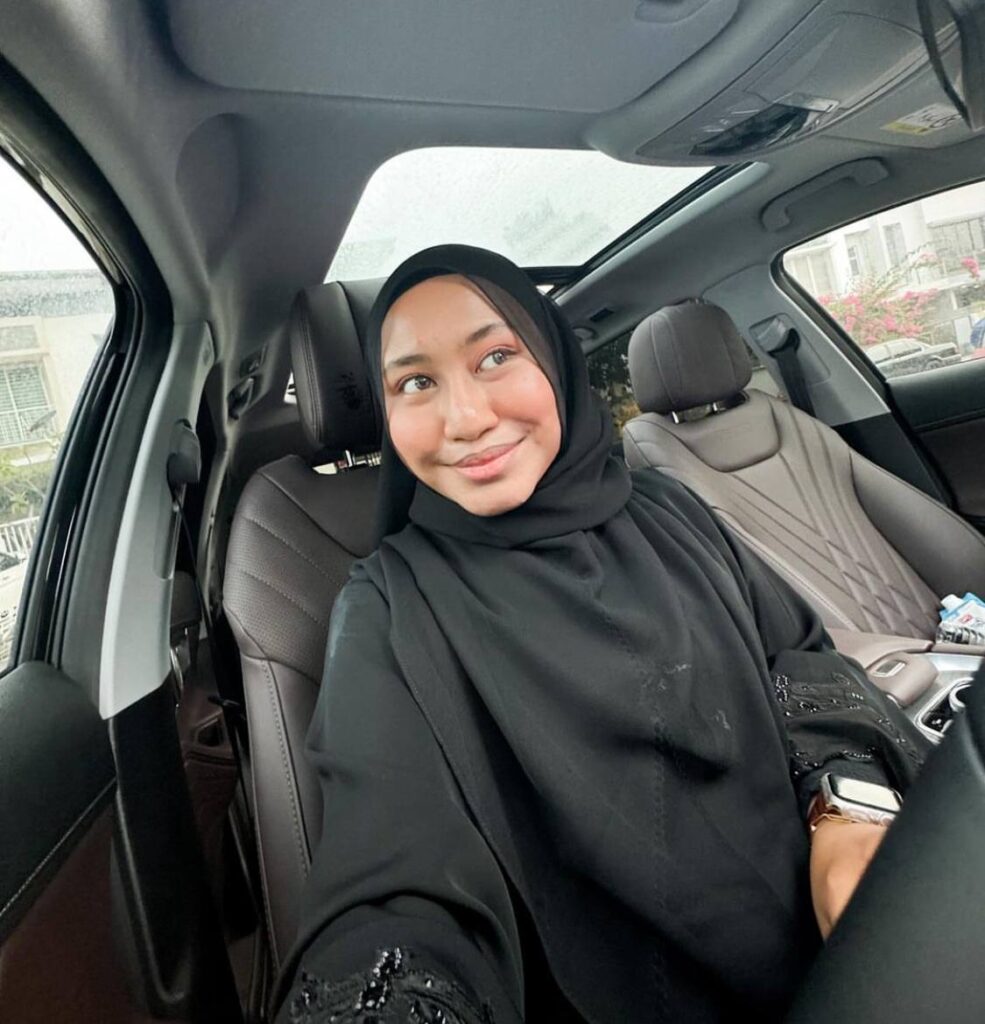 “Dengan Izin Allah, Niat Saya Hanya Satu Saja…,” - Video Dekat Dengan Skrin, Influencer Fatin ...