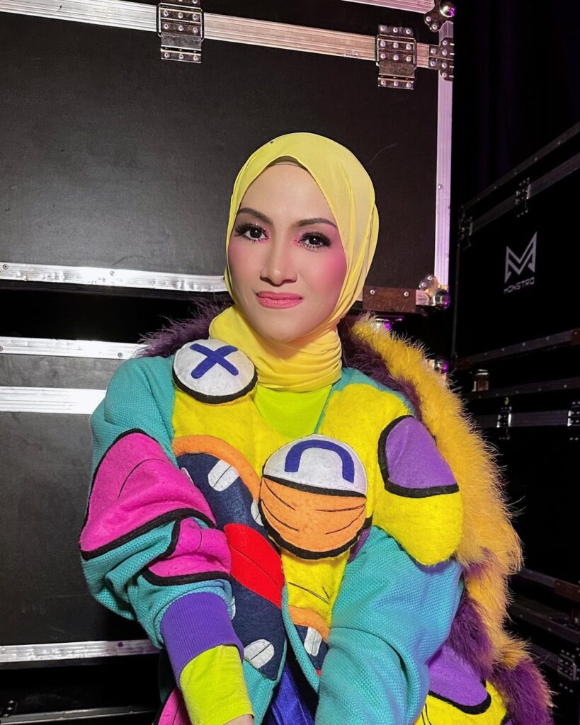 Pernah Lalui Fasa 'Khilaf', Sherry Ibrahim Kini Lebih Terbuka Terima ...