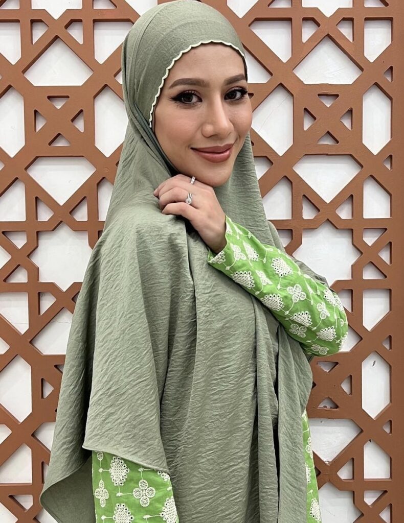 Puteri Zarith Penat & Tertekan Kes Cerai Dengan Dr Munzir Berlarutan ...