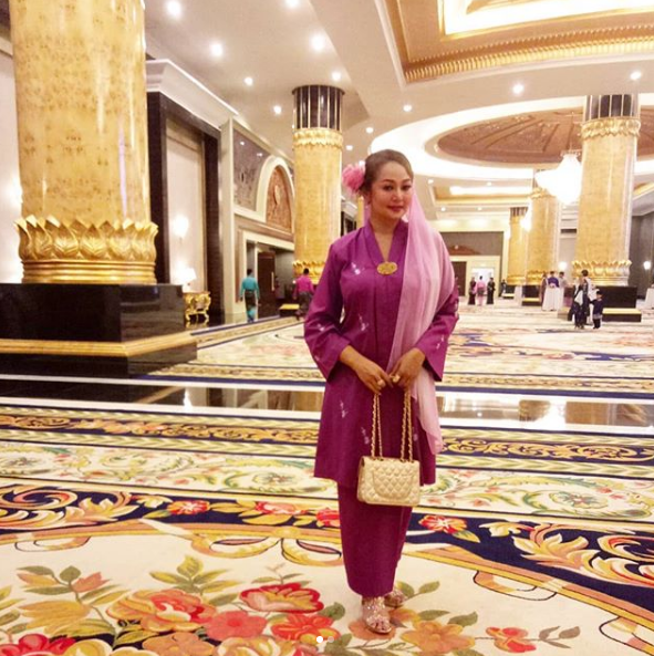 [GAMBAR] Apa Rahsia Cantik, Awet Muda Jasmin Hamid Ni? - Media Hiburan